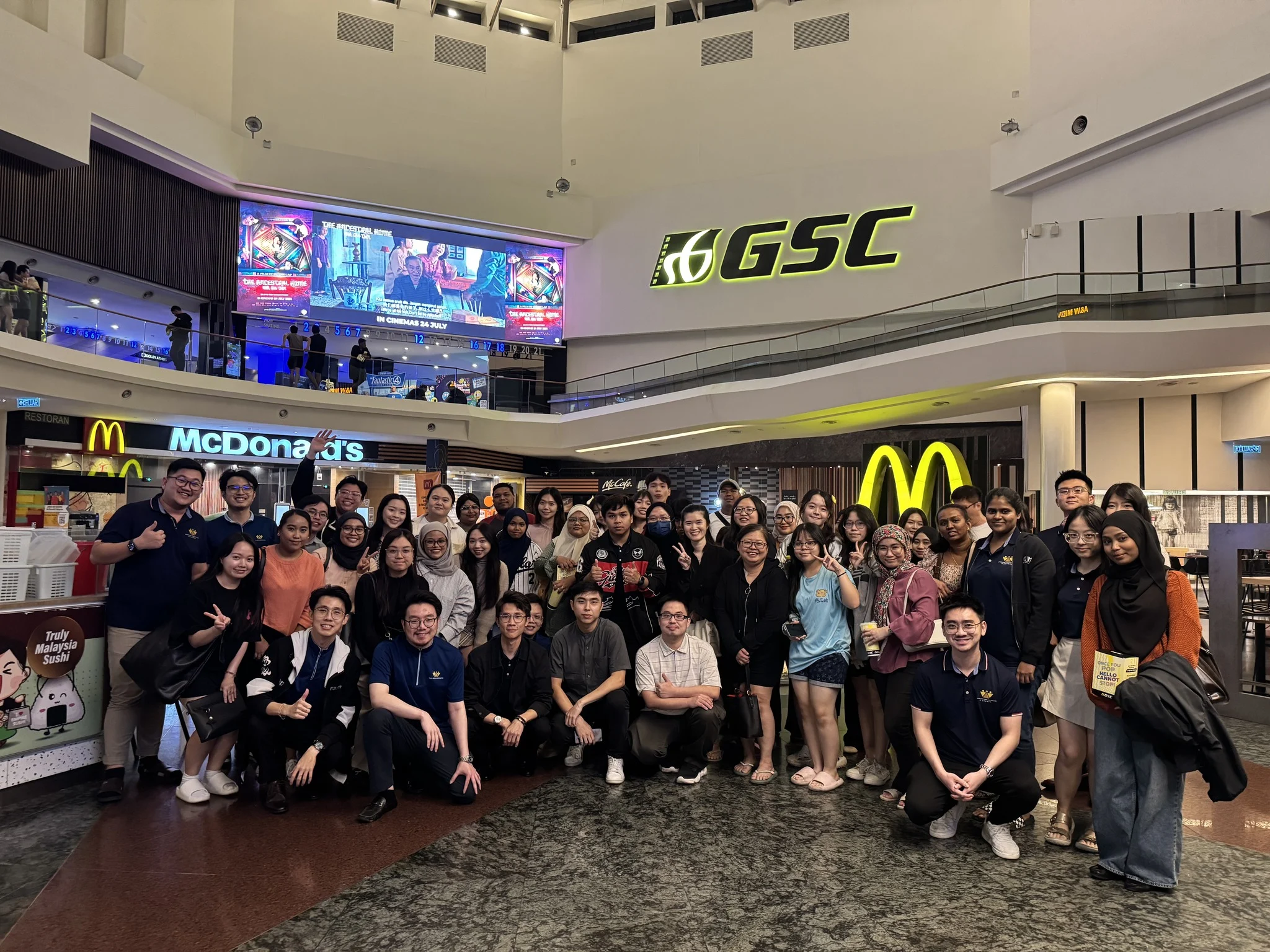 𝐊𝐎𝐀 𝐌𝐨𝐯𝐢𝐞 𝐍𝐢𝐠𝐡𝐭 𝐚𝐭 𝐆𝐒𝐂 𝐌𝐢𝐝 𝐕𝐚𝐥𝐥𝐞𝐲 – 𝐅𝟏 𝐓𝐡𝐫𝐢𝐥𝐥𝐬 𝐨𝐧 𝐭𝐡𝐞 𝐁𝐢𝐠 𝐒𝐜𝐫𝐞𝐞𝐧 ...